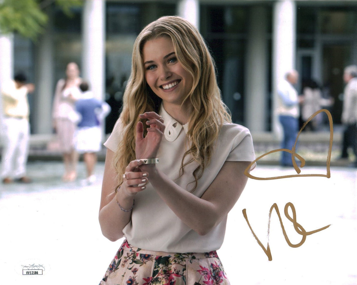 Virginia Gardner Marvel Runaways 8x10 Signed Photo JSA COA Certified A